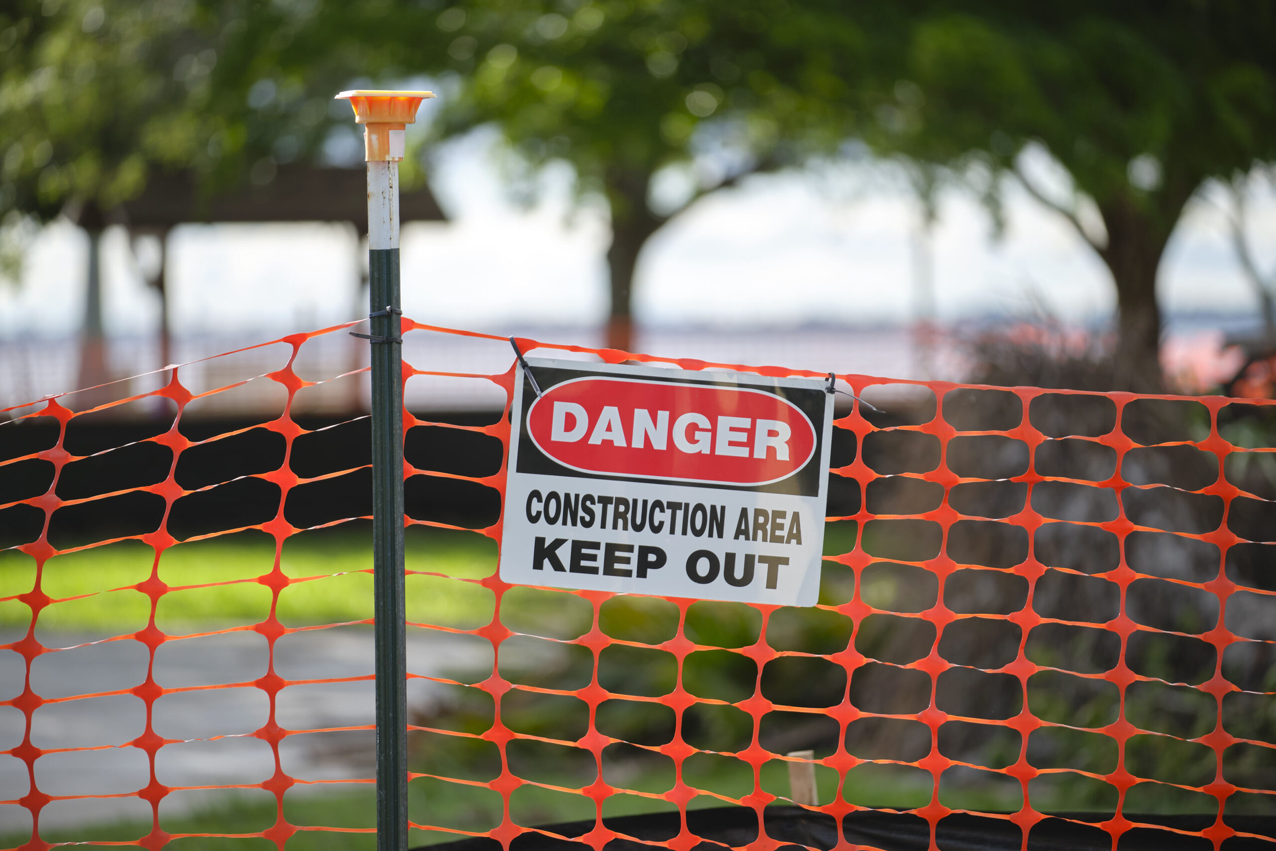 Signage Solutions for General Contractors: What Works Best