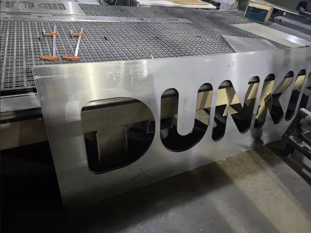 Sign Options & Custom Business Signs | MthHighSigns