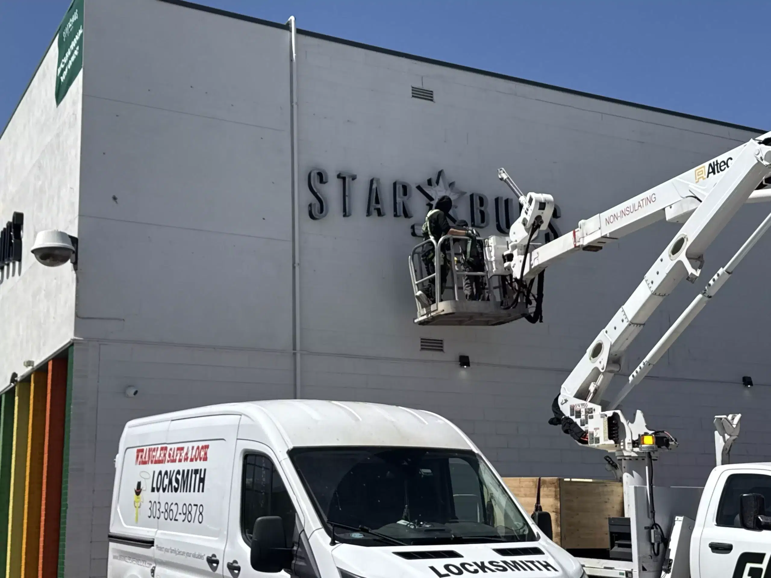 Custom Retail Store Signs in Denver, CO | MthHighSigns